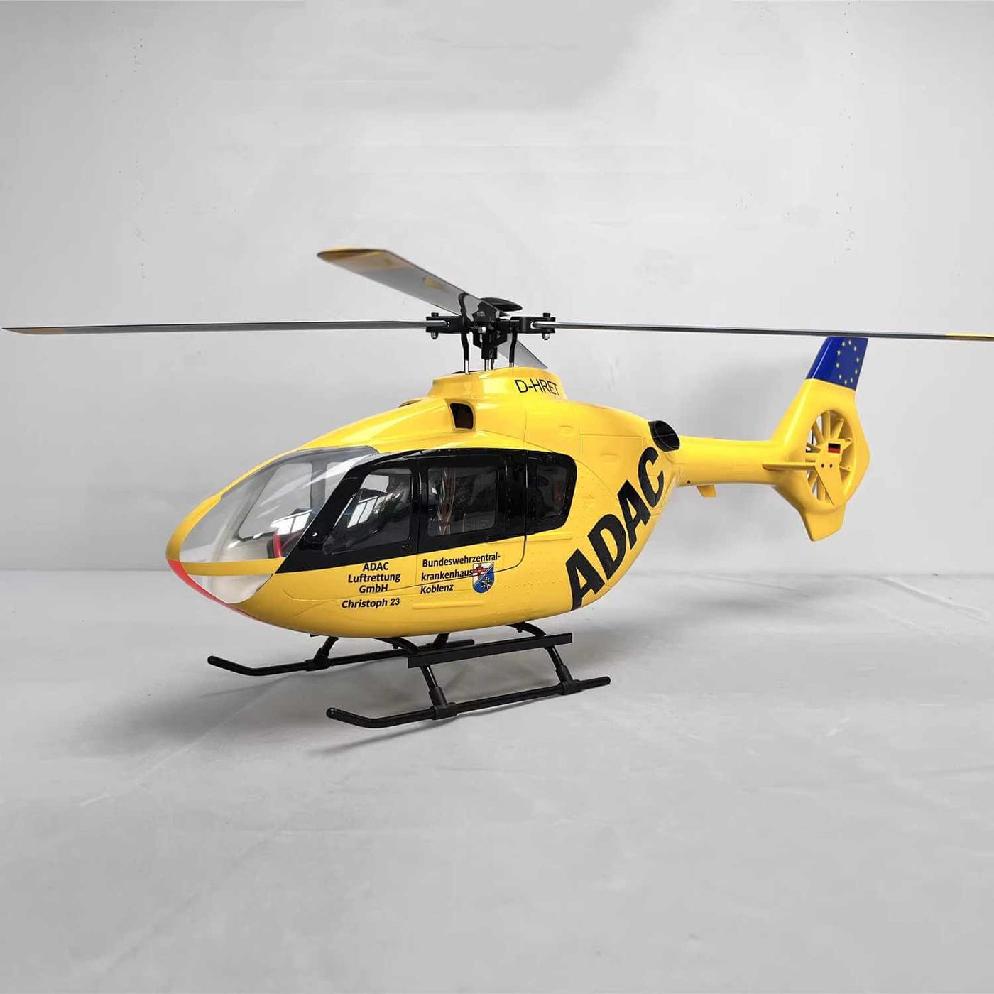 FLYWING EC135 470 RC Helicopter 6CH GPS H1 FC 4 Blade Rotor Helicopter ...